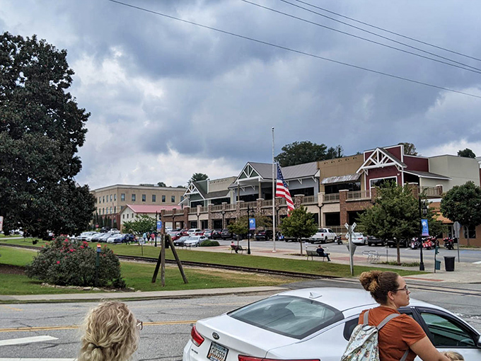 Blue Ridge's shopping district has that "I'm on vacation but could live here" vibe. Even the American flag looks happier here!