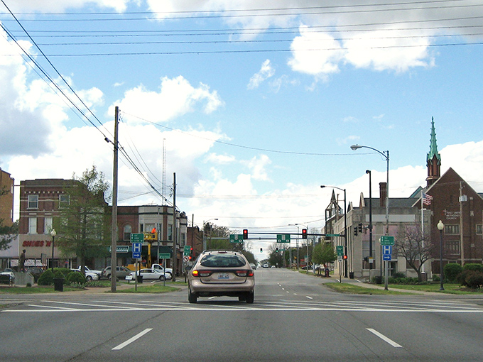 Downtown Carbondale offers wide streets and small-town charm with just enough bustle to keep things interesting without the big-city stress.