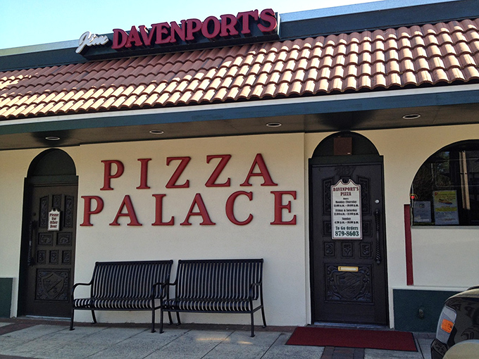 Davenport's isn't messing around with that "PIZZA PALACE" proclamation &ndash; they've earned every letter of that royal title.