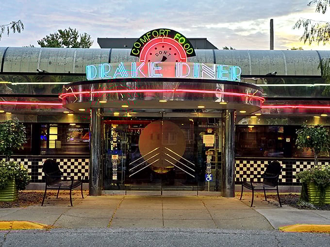 Neon lights and retro styling announce that serious comfort food happens here, no fancy frills required whatsoever.