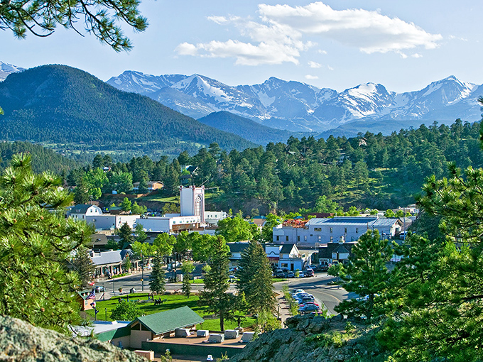 Where mountains meet main street! This gateway to Rocky Mountain National Park offers views that make your heart skip.