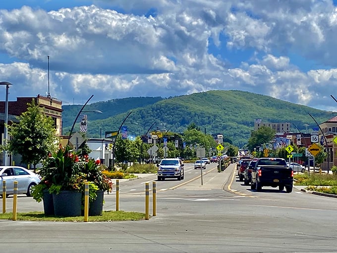 Mountains meet main street in this affordable slice of paradise. Olean's scenic views come standard with housing costs that won't give you altitude sickness.
