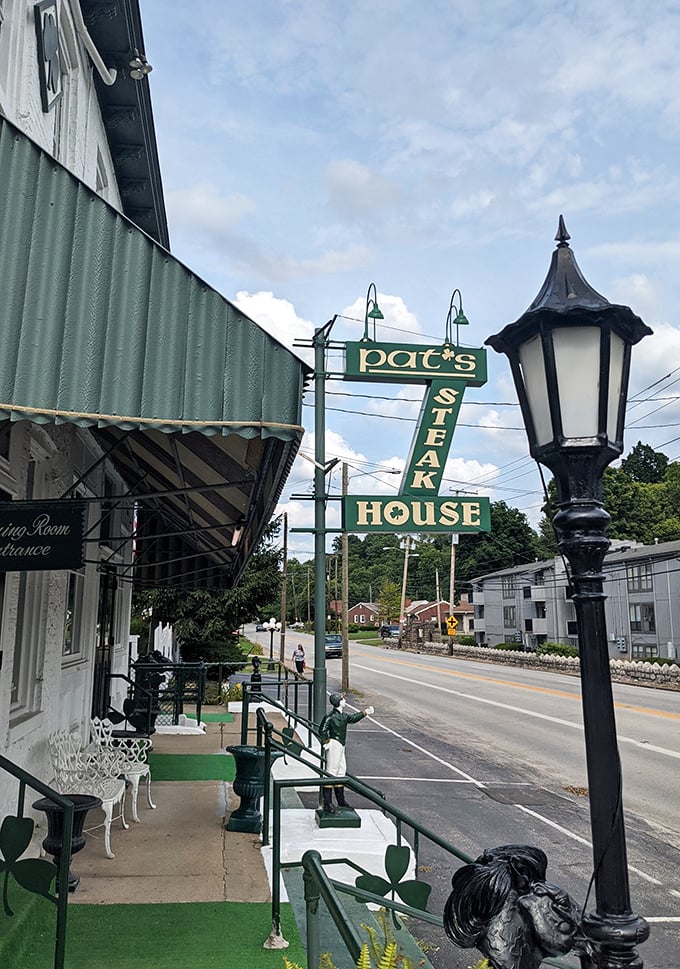 Pat's iconic green sign has been guiding hungry Kentuckians to steak nirvana since before Instagram could make food famous.