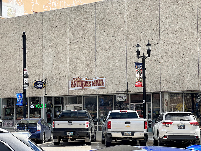 St. Joe Antiques Mall occupies a classic downtown building that's seen more history than a Ken Burns documentary. Just waiting for you to explore!