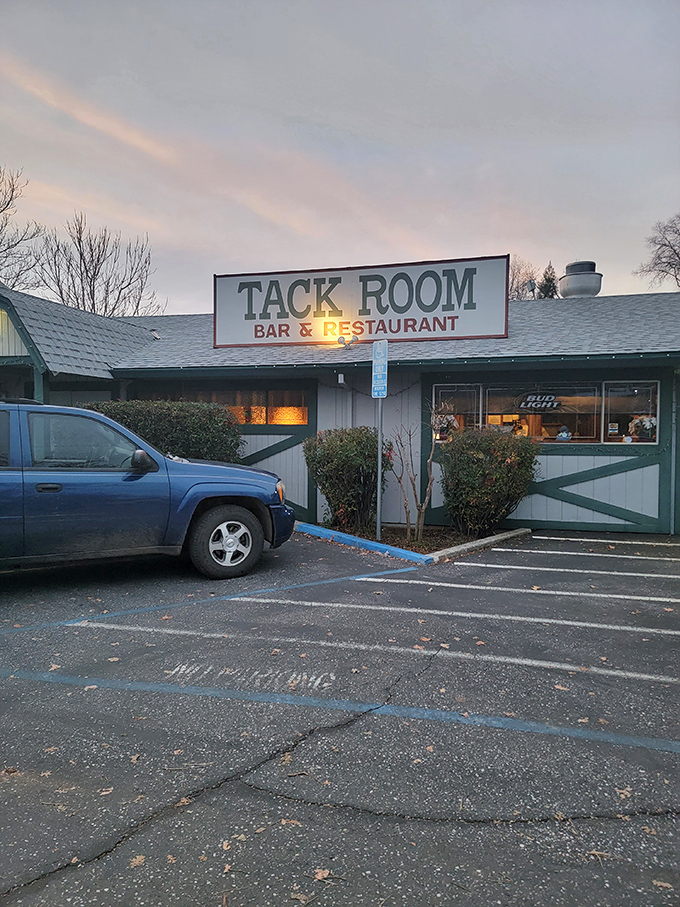 Tack Room's twilight glow beckons hungry travelers like a lighthouse for the steak-starved soul.