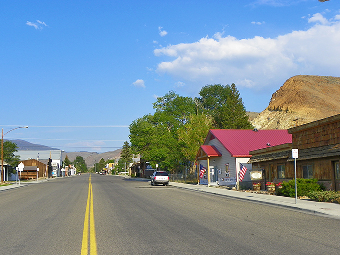 Main Street in Challis might not be bustling, but that's exactly the point&mdash;peace, quiet, and room to breathe come standard here.