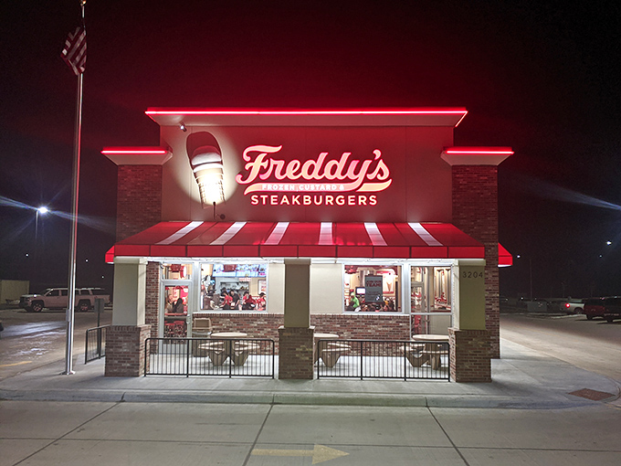 When the sun goes down, Freddy's lights up like a beacon for night owls craving that perfect snap of a Vienna beef frank.