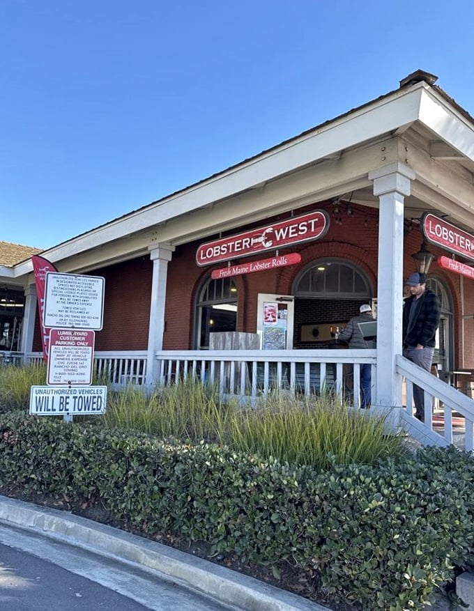 The stairway to lobster heaven wears a red sign. No harps here &ndash; just the sweet music of perfectly toasted buns.