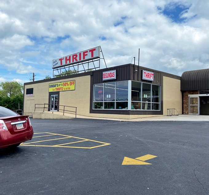 That "up to 50% off" sign at Park Avenue Thrift isn't kidding&mdash;Sunday shoppers score the weekend's best bargain finale.