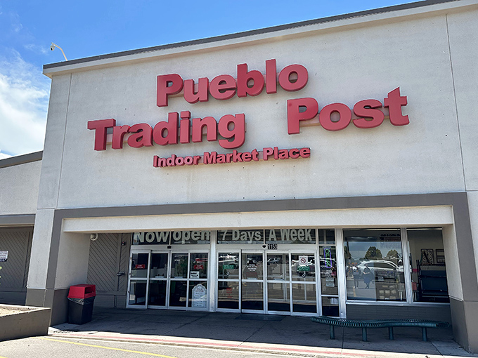 Open seven days a week! This flea market doesn't believe in days off when there are treasures waiting to be discovered.