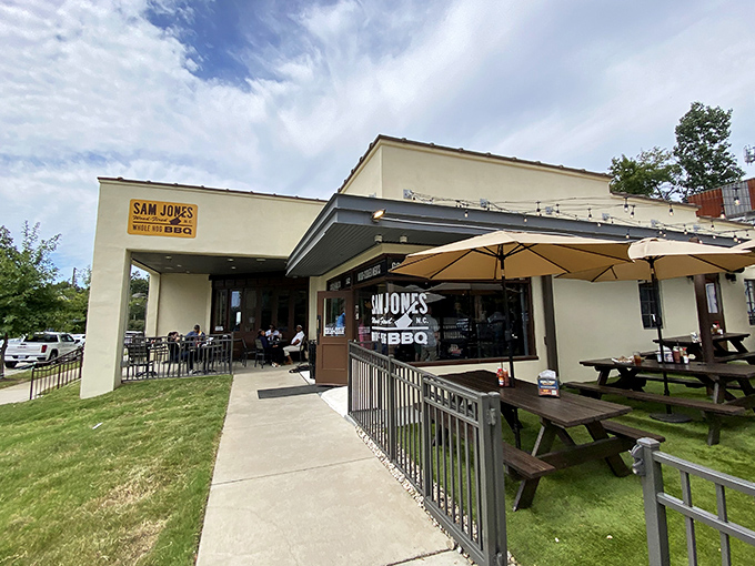 Clean lines and serious barbecue &ndash; proof that you can honor the past while looking toward the future.