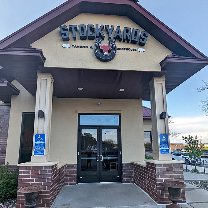 The horseshoe and bull emblem tells you everything you need to know: Stockyards honors South St. Paul's meaty heritage in delicious style.