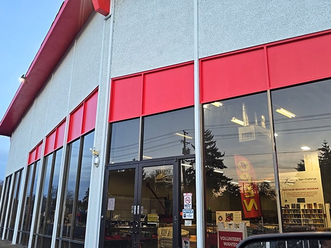 That red and white color scheme makes finding your thrift store destination delightfully easy.