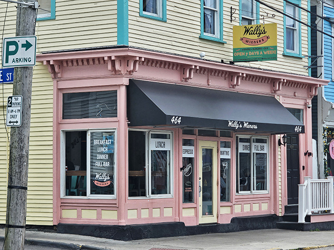 Like a Victorian dollhouse dedicated to delicious dogs&mdash;Wally's charming exterior houses Newport's tastiest wieners.