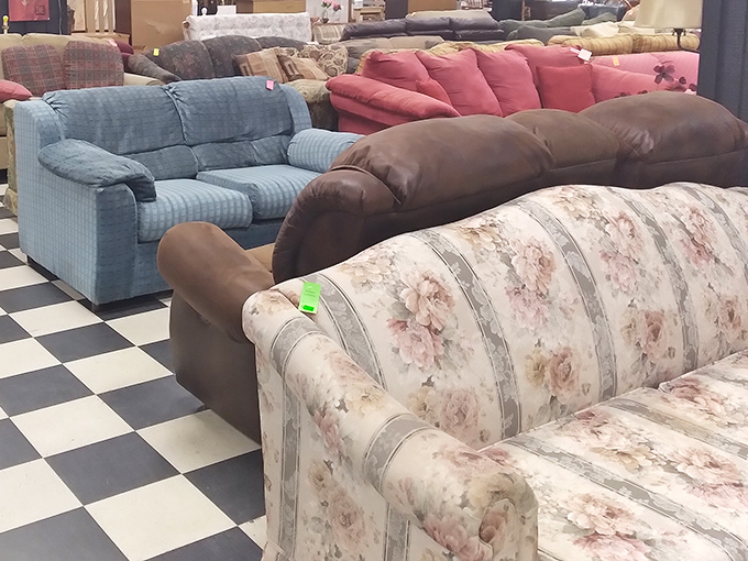 The couch gallery showcases seating options from "grandma's formal parlor" to "college apartment chic" &ndash; something for every posterior.