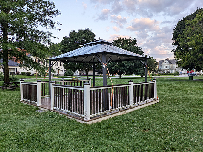 Another gazebo? Barre clearly understands that no proper Vermont town is complete without these white wooden temples to leisure and contemplation.