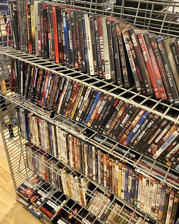 A cinephile's dream or a nostalgic trip through movie nights past? This DVD collection spans decades of storytelling, from blockbusters to forgotten gems.