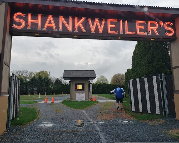 That glowing red Shankweiler's sign is the gateway to an evening you won't soon forget.