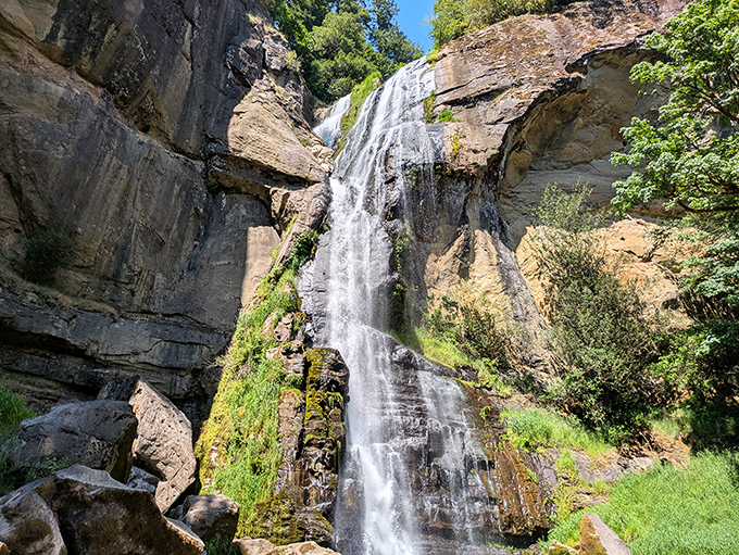 Golden and Silver Falls delivers that "wow" moment every road trip needs&mdash;a cascading reminder that Oregon's natural beauty doesn't just stop at the coastline.