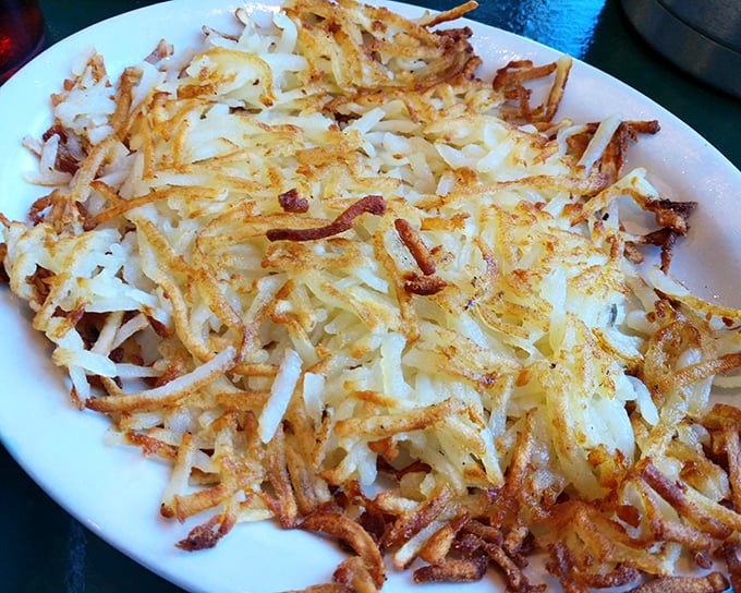 Golden, crispy hashbrowns that make a satisfying crunch when your fork breaks through&mdash;the potato equivalent of cracking cr&egrave;me br&ucirc;l&eacute;e.