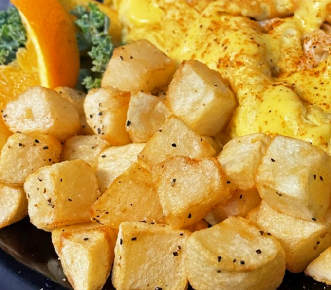 Golden home fries that crackle with each bite&mdash;the perfect supporting actor to any breakfast performance. Oscar-worthy potatoes!