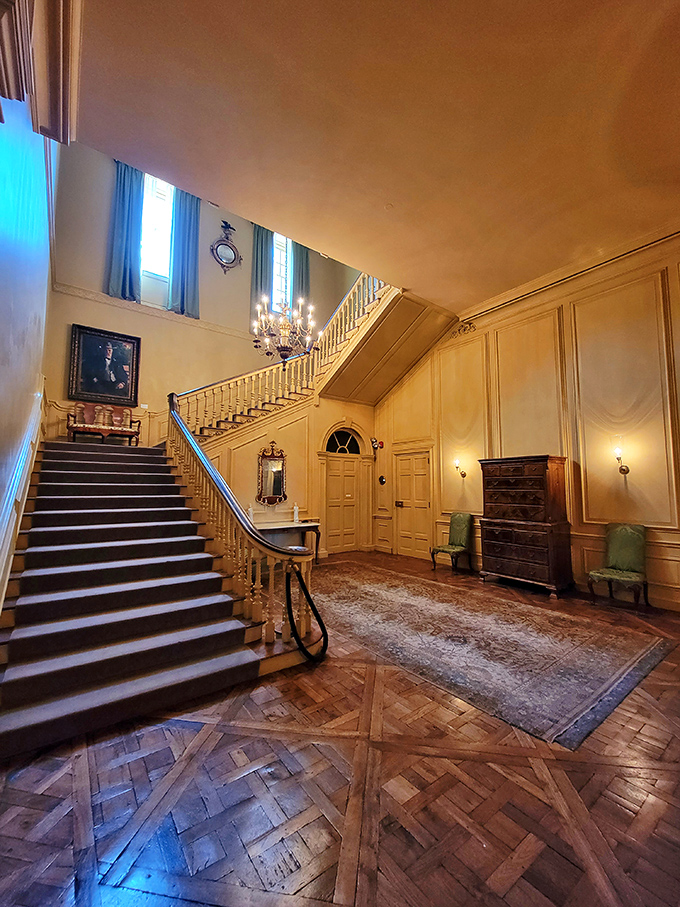 That staircase wasn't built; it was choreographed&mdash;the kind of entrance that demands its own musical score.