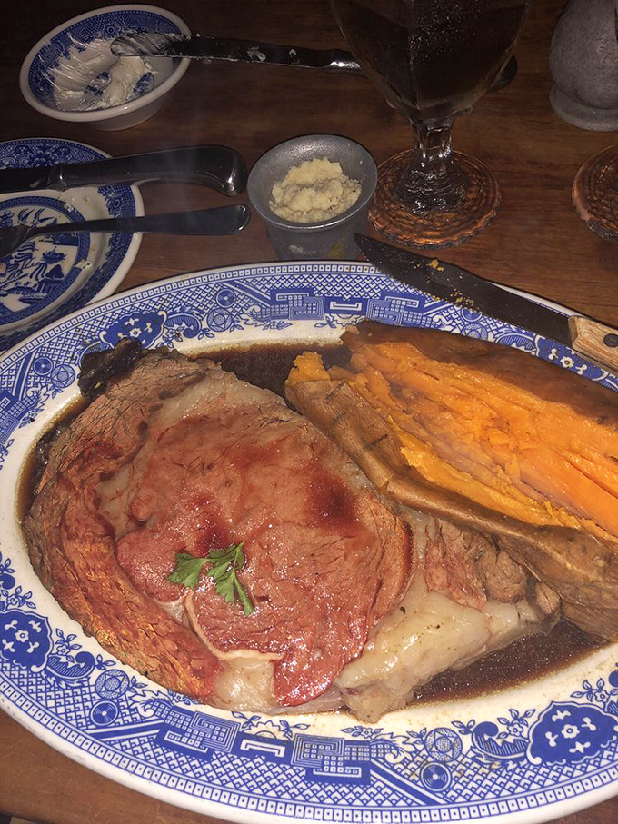 Behold the star of our story: prime rib so perfectly executed it could make a vegetarian question their life choices.