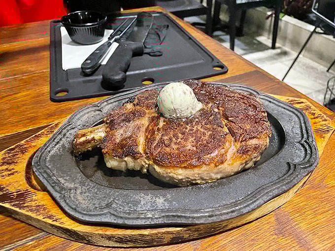 That crust could crack walnuts, but the inside? Tender as a love letter written in medium-rare perfection.