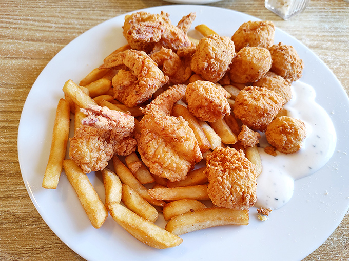 Golden-fried scallops and fries that could make a New Englander weep with joy. The perfect crisp-to-tender ratio that seafood dreams are made of.