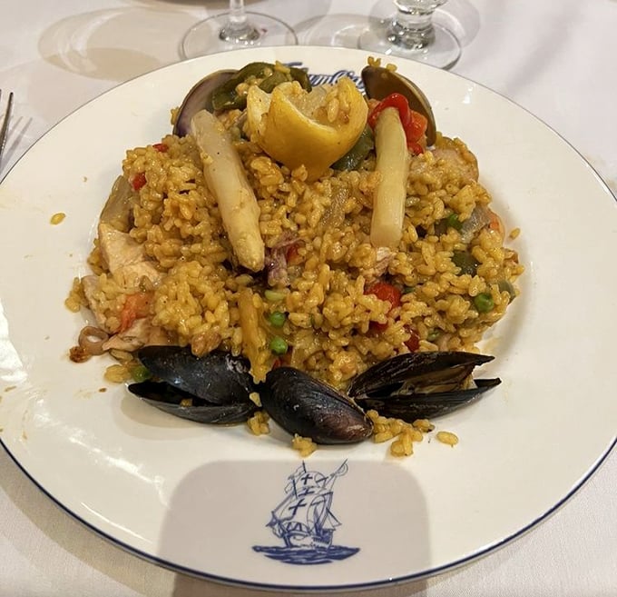 Behold the star attraction: seafood paella that would make Valencia proud. Those mussels aren't just garnish&mdash;they're little black and white flags of surrender to deliciousness.