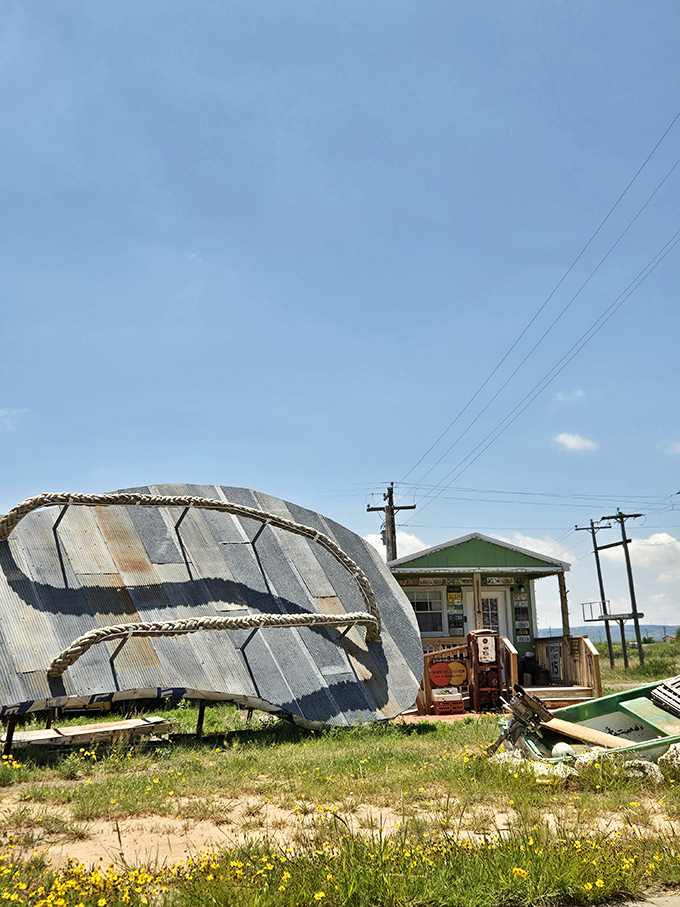 Under New Mexico's endless blue skies, the giant flip flop creates a surreal desert mirage that, unlike most mirages, only gets more impressive up close.