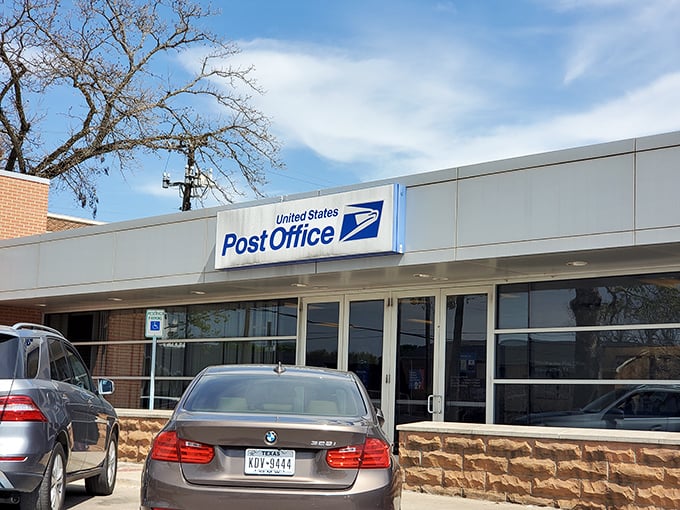 Even running errands feels nostalgic in Waxahachie. This post office might handle your mail, but the town delivers on small-town charm every day.