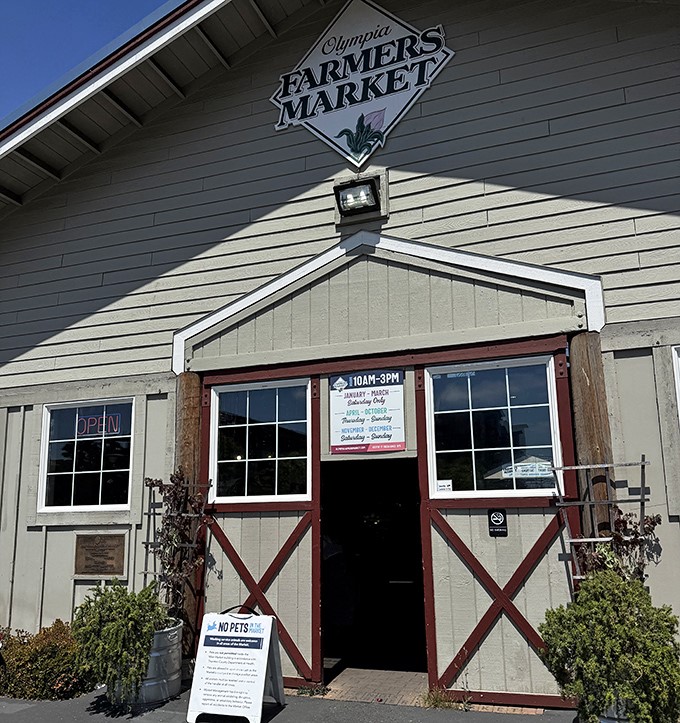 The barn-inspired entrance promises adventures in flavor. Those red doors might as well be portals to a parallel universe where everything tastes better.
