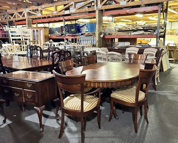 Step inside and the treasure hunt intensifies—display cases filled with jewelry, memorabilia, and collectibles that whisper stories from decades past.