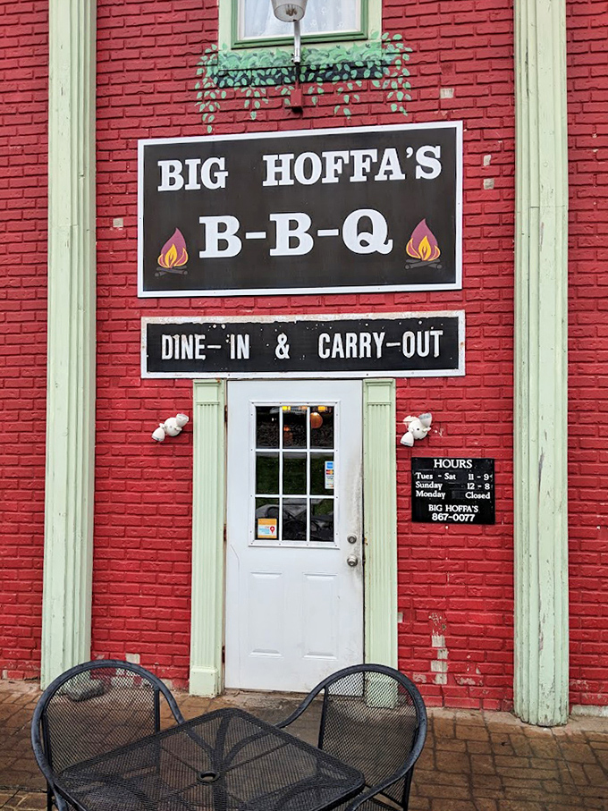 Big Hoffa's bright red facade doesn't need fancy frills &ndash; the magic happens in the smoker behind those doors.