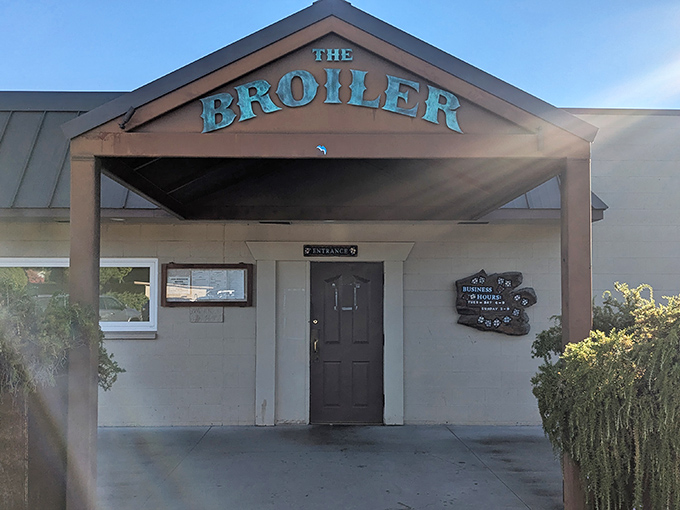 The Broiler's humble entrance is like that quiet classmate who turned out to be a genius. Don't judge this book by its cover!