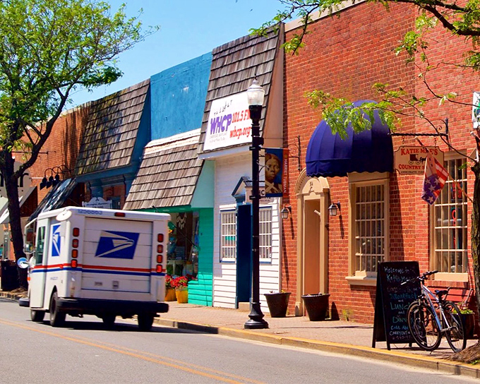 Cambridge's waterfront location gives residents million-dollar views at prices that won't force you to subsist on ramen noodles.