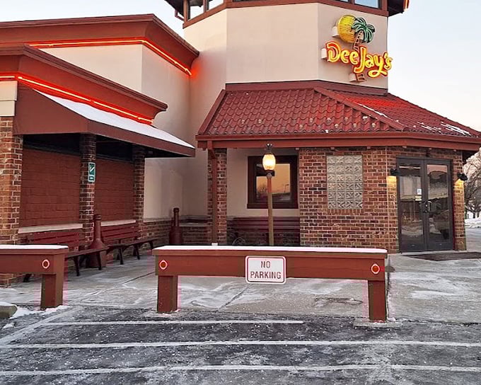 Dee Jay's brick exterior and distinctive roof have welcomed hungry visitors for generations. Like an old friend saying, "Come on in, the ribs are fine!"
