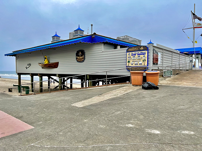 Perched on San Clemente Pier like it owns the place, Fisherman's Restaurant serves ocean views with a side of chowder that's worth the drive from anywhere.