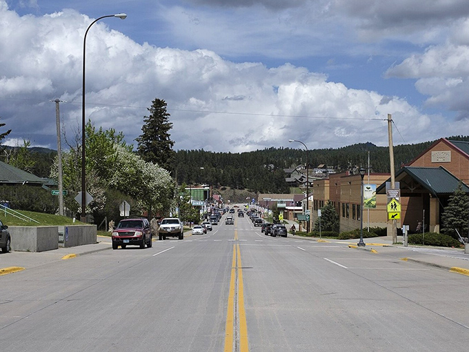 Main Street in Hill City invites you to slow down and savor a slice of Black Hills history, where every storefront tells a story.