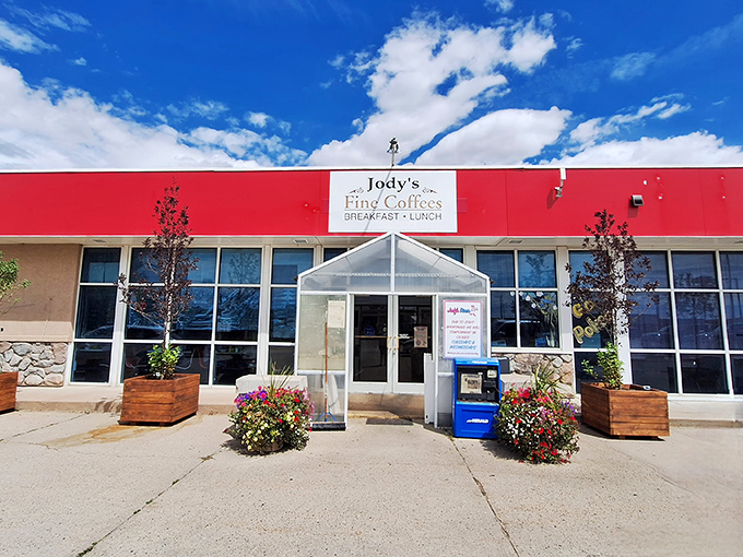Jody's entrance practically screams "Welcome!" with those flower boxes&mdash;like your most hospitable friend opened a diner.