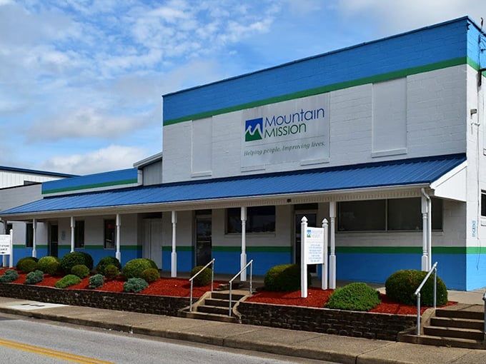 Mountain Mission's retro blue and green stripes remind you of simpler times and simpler prices.