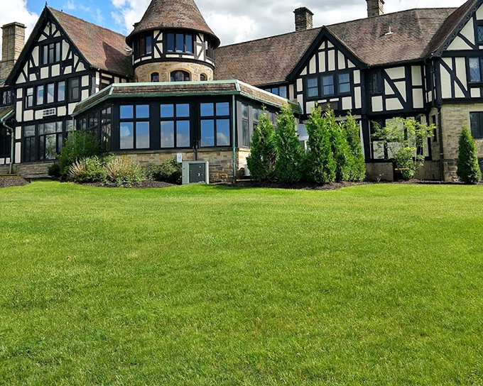 Tudor mansion or fairy tale castle? Punderson's lodge looks like it was airlifted straight from the English countryside.