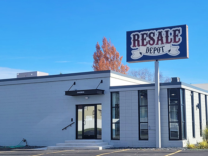 Sleek and inviting, this modern thrift destination makes bargain hunting feel like a luxury experience. 