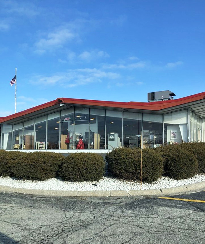 Second Life Resale Shoppe's distinctive architecture stands out like a well-dressed person at a casual party. This building knows it has good stuff inside.