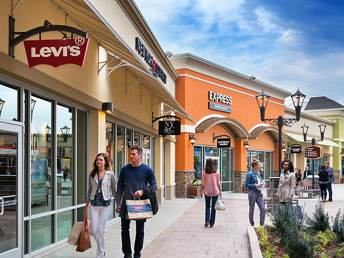 Asheville's mountain charm extends to its outlet shopping&mdash;pretty fountains and cobblestone paths elevate the bargain hunt.