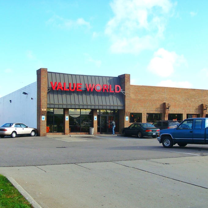 This Value World location's brick facade gives it a classic feel, like the department stores of yesteryear&mdash;but with much better prices!