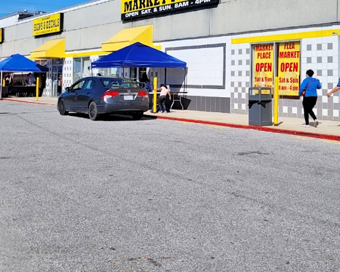 The bright yellow "MARKET PLACE" sign beckons weekend warriors to Elkridge's Washington Boulevard Marketplace&mdash;a siren call for bargain hunters.