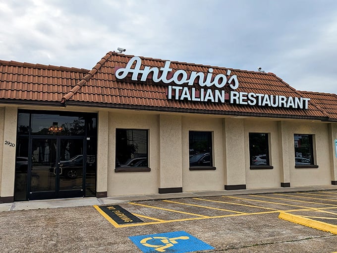 That red tile roof whispers "authentic Italian" louder than any neon sign ever could.