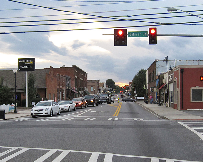 The blend of historic architecture and small-town bustle makes Cartersville's streets feel like a living museum of Southern life.